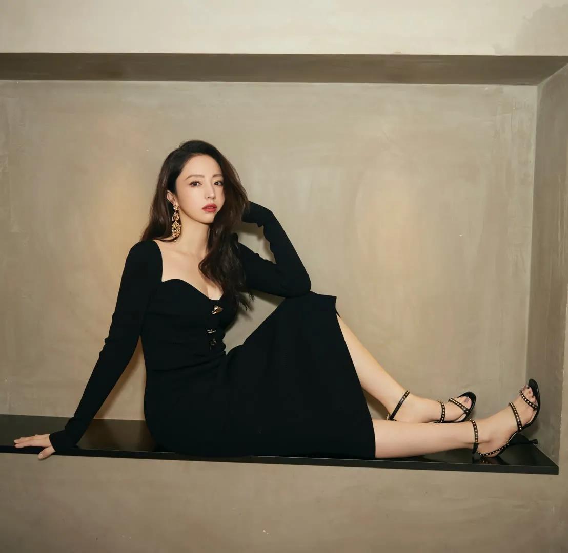 Beauty star "Dong Xuan" is glamorous and sexy - iMedia