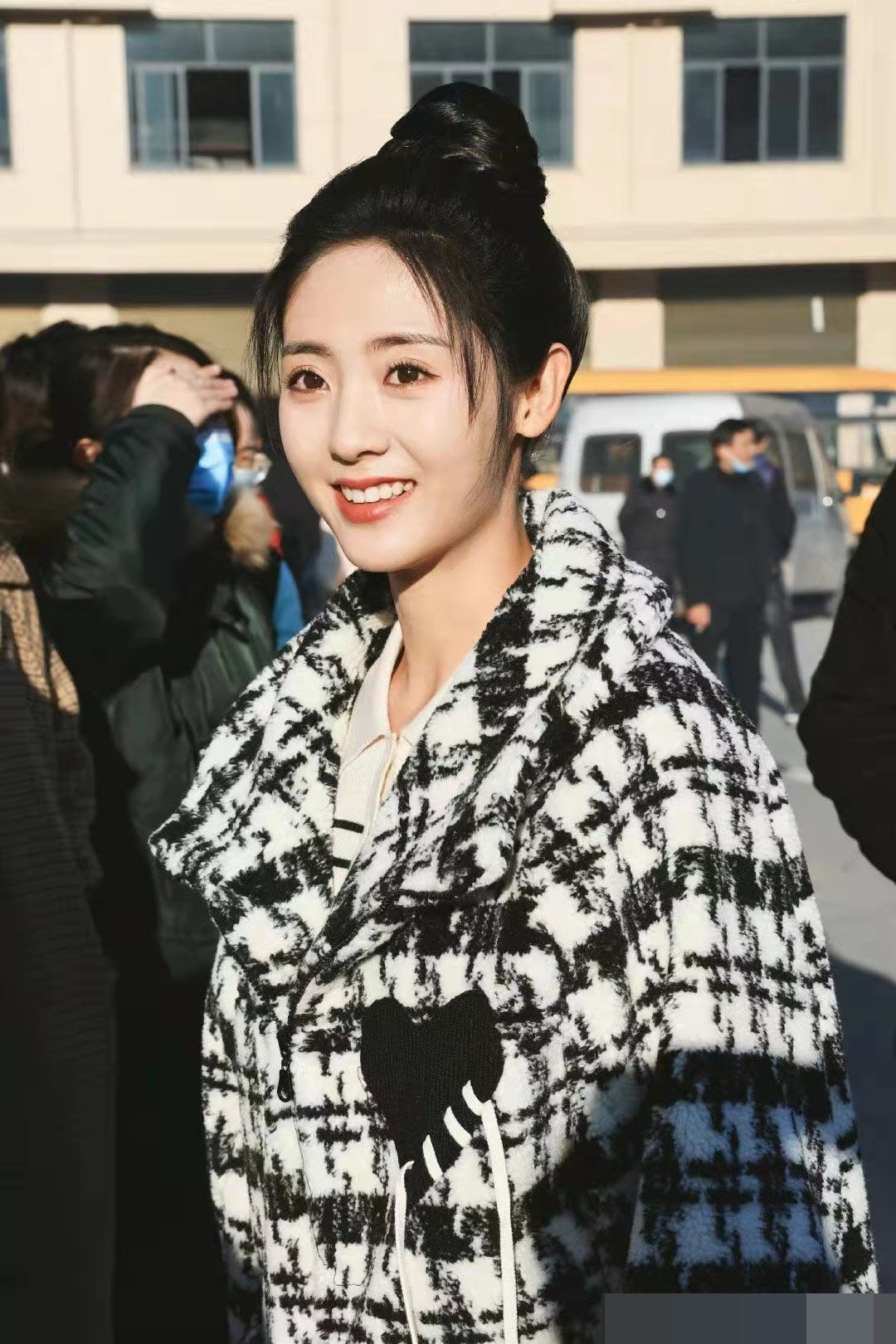 Fei Xing has been filming a little sweet drama for so many years, and ...