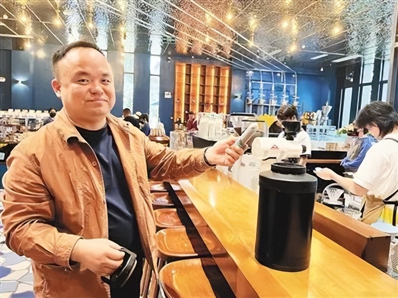 The Fantastic Journey of Tong Shuo, Founder of M1 Coffee Fantasy ...