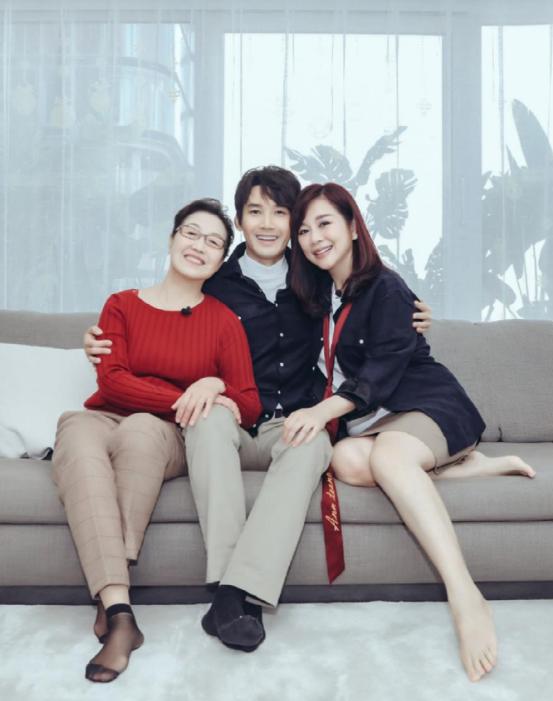 Chen Songling and Chen Farong are in the same frame, only 4 years apart ...