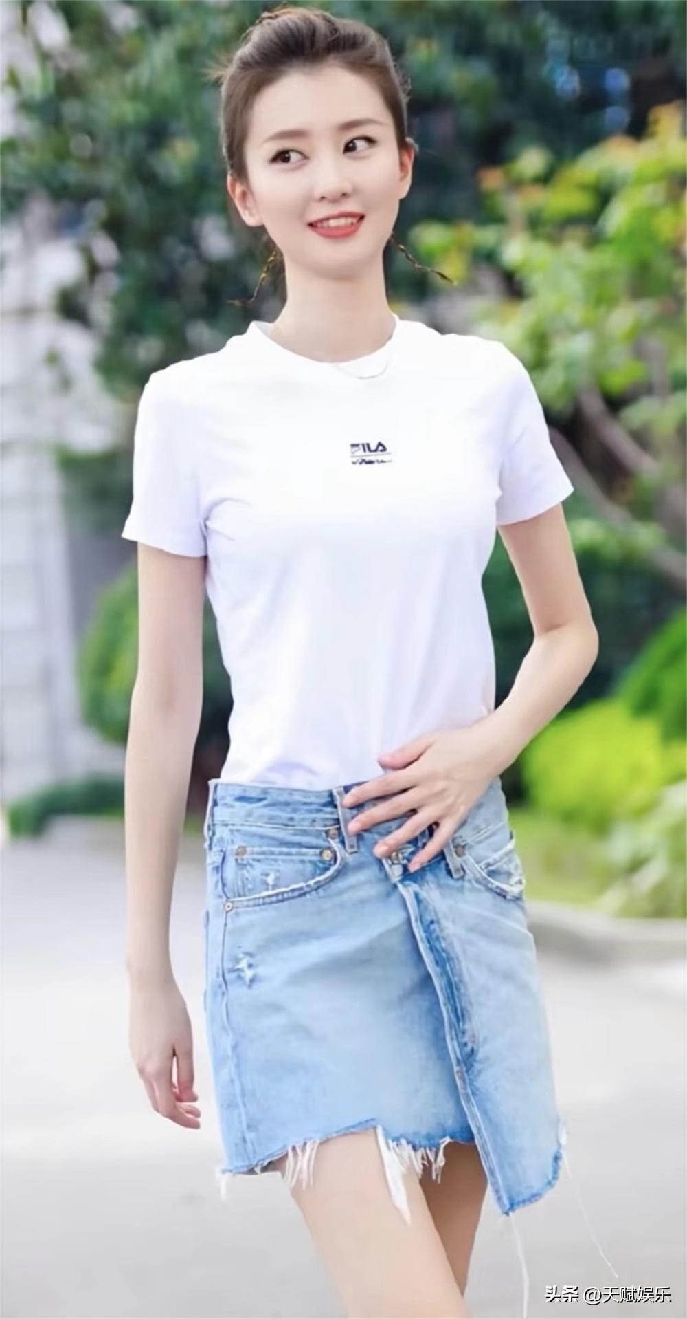 Actor Qiao Xin photo album "Six" - iMedia