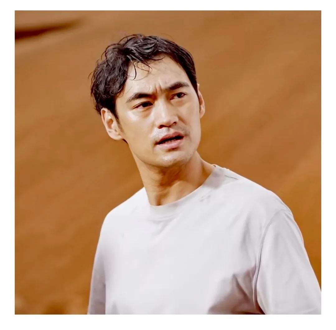 Yuan Hong, in "Our Ten Years", Song Diwen went thousands of miles for ...