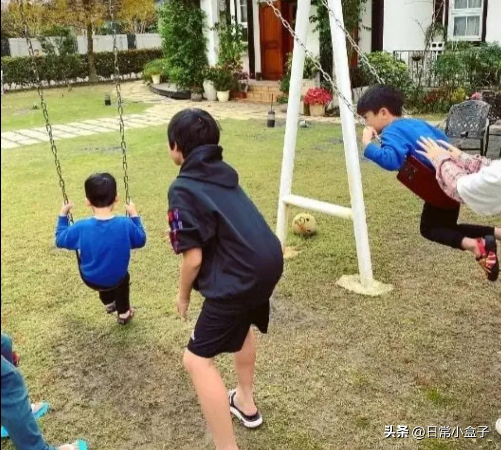 A recent photo of Jimmy Lin's son Kimi was exposed, and his side face ...