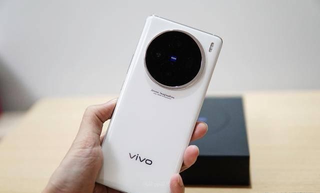 vivo X100, an all-round flagship powered by Dimensity 9300, a new cost ...