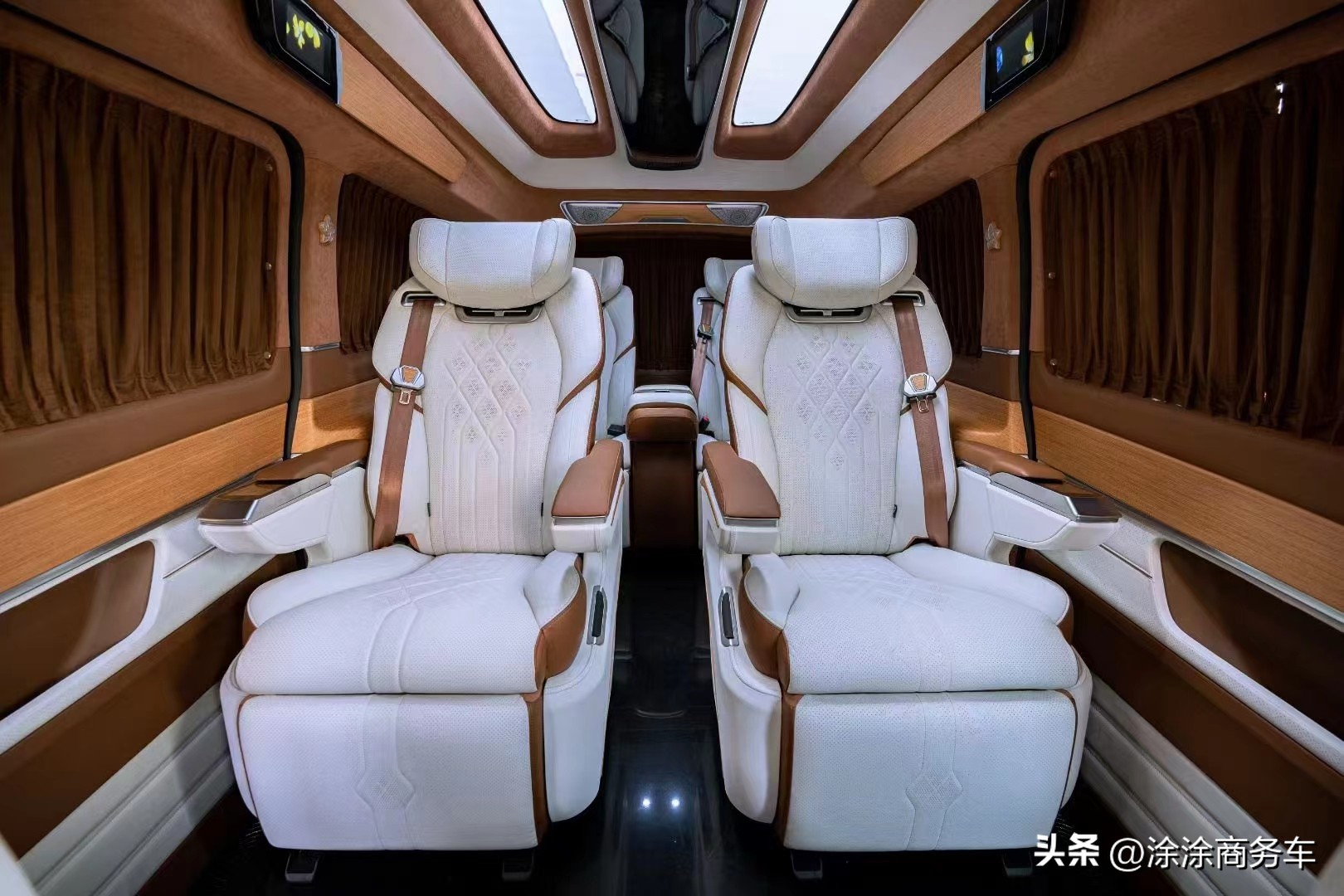 How to choose the Mercedes-Benz V-class custom MPV, choose the ...