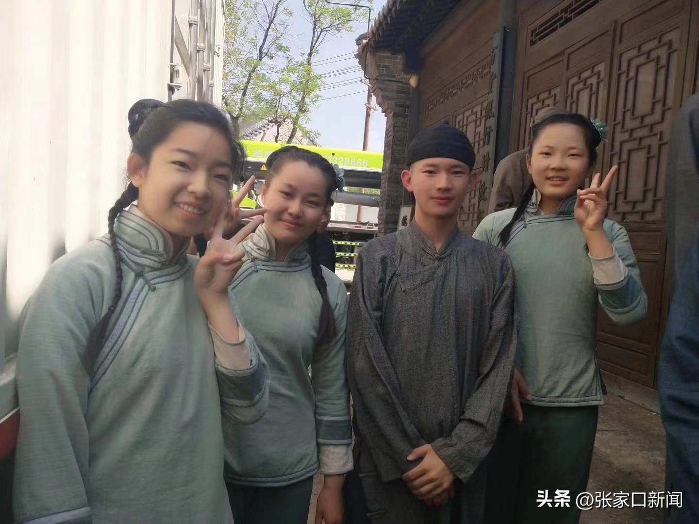 Li Yan: Addicted to "actors" at home - iNEWS