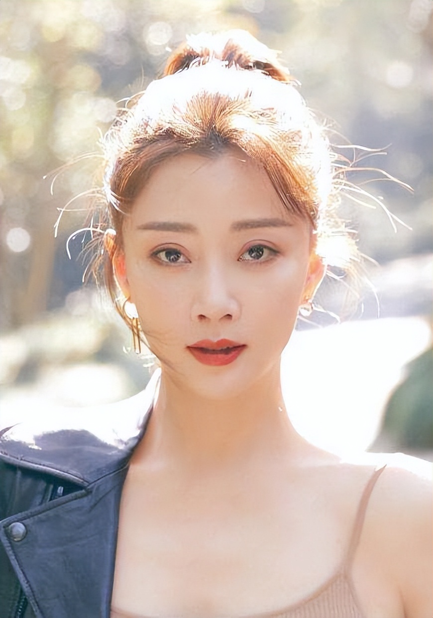 The TV series starring Ren Jialun is on the air, and the original lines ...