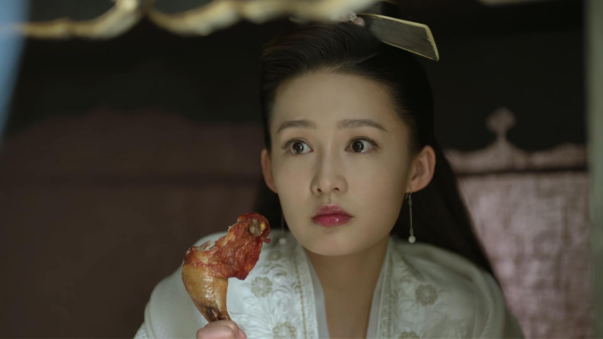 Celebrating more than a year: Fan Xian returned to the world, Lin Waner ...