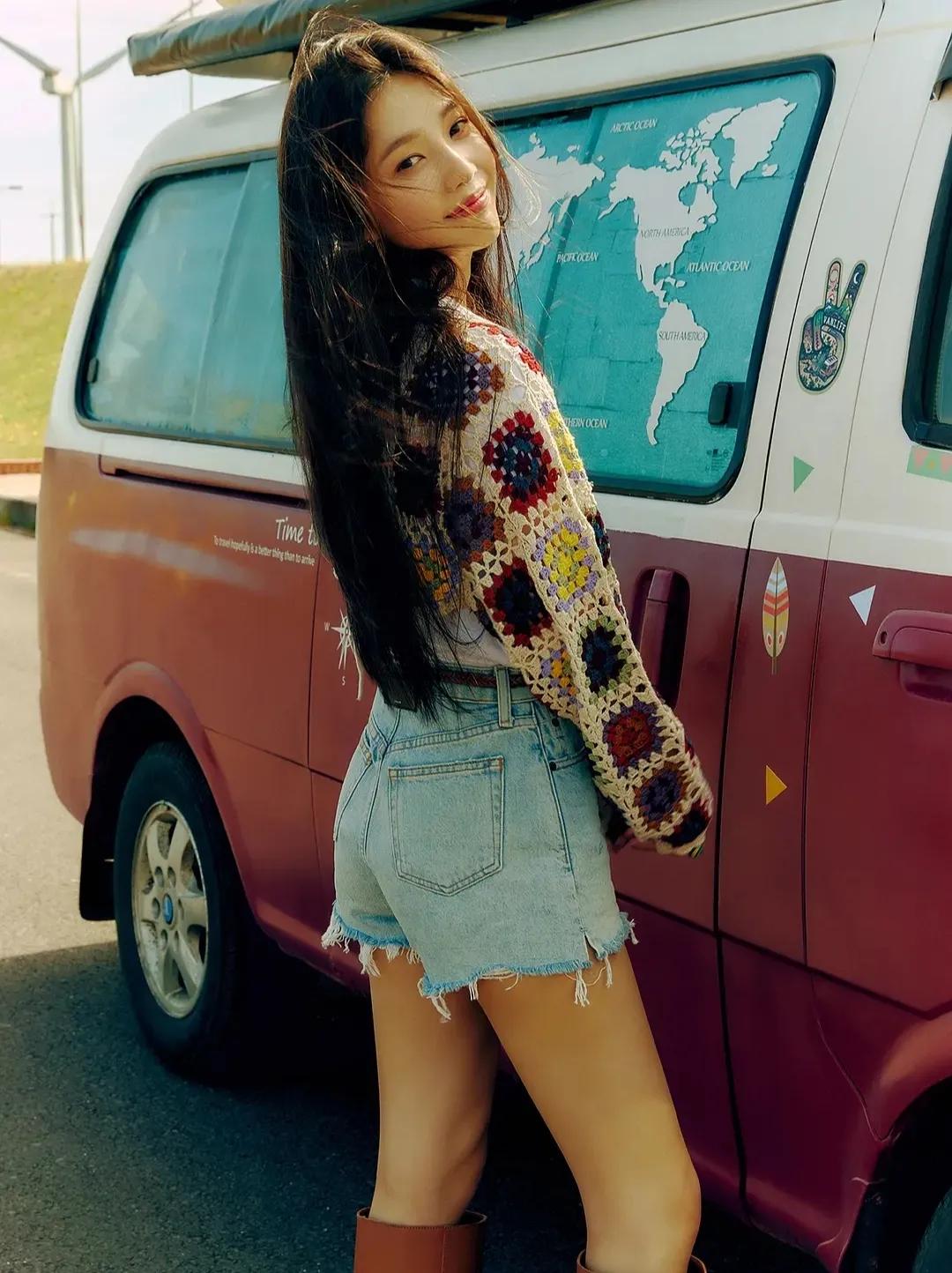 Korean female singer Park Soo-young - iMedia