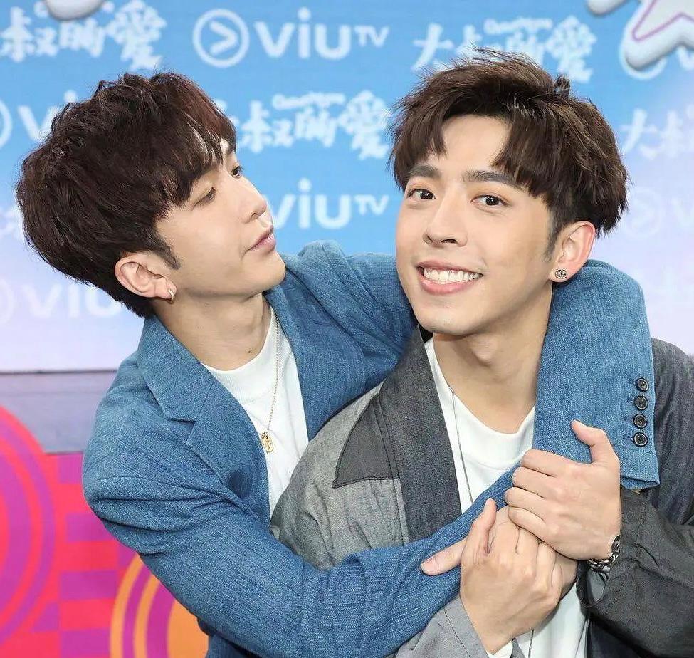 Hong Kong drama "Uncle's Love" premieres. Former TVB handsome man Huang Debin plays a gay man ...