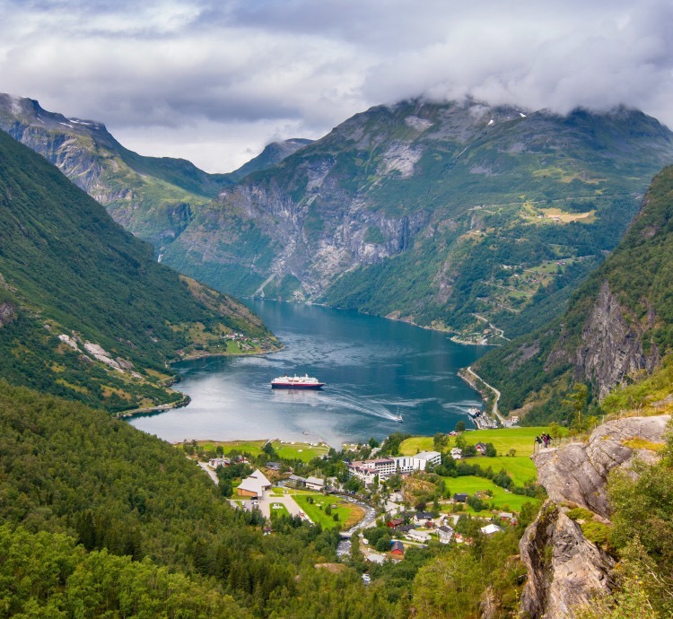 Norwegian fjords: geological wonders and cultural customs - iMedia