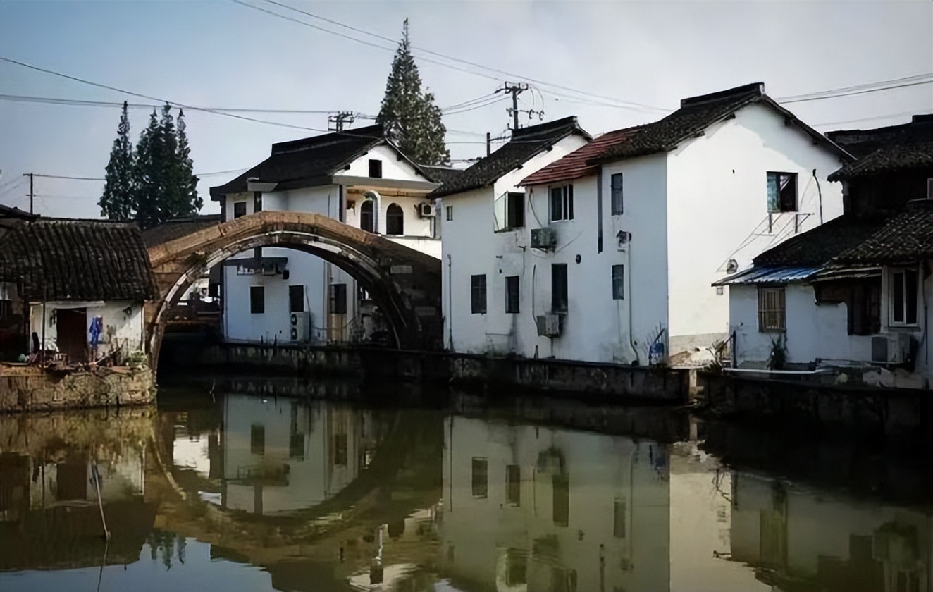 There is a forgotten ancient town in Shanghai, the former funeral place ...