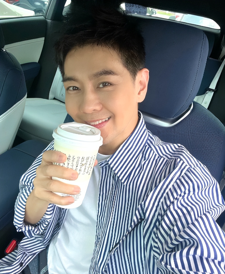 Jimmy Lin: My wife and children go on a trip, and the eldest son Kimi ...