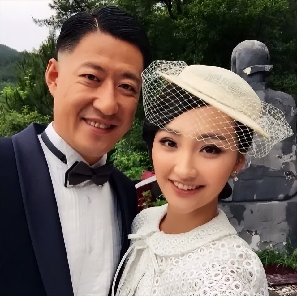 In 2011, Yu Zhen accompanied Xin Yue to meet her parents, and her ...
