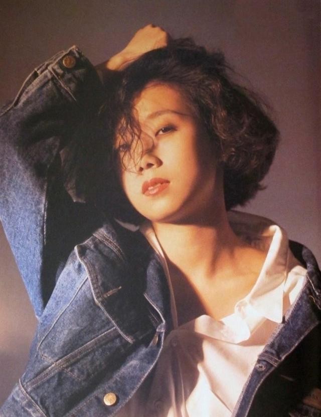 Sandy Lam is an immortal legend in the Chinese music scene. The music ...
