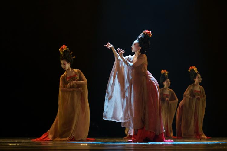 The Aesthetic Light of Dance in the Tang Dynasty: Exploring the ...