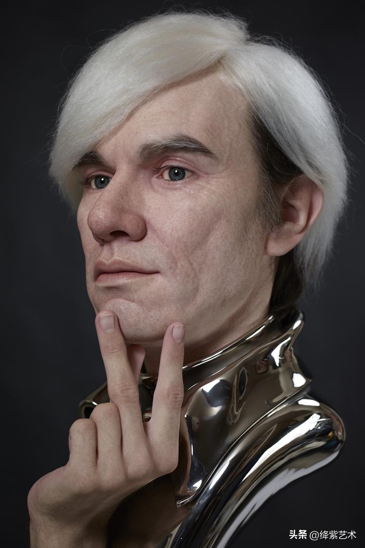 Too outrageous, his hyper-realistic sculptures are more realistic than ...