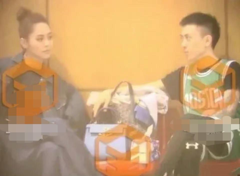 The Internet revealed that Gillian will give birth to twins in 2022 ...