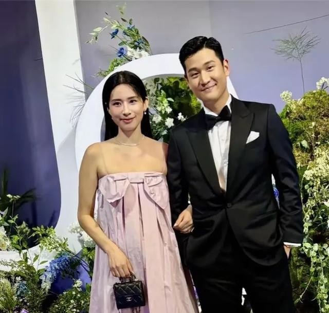 Jam Hsiao and Arnie Lin made a loud confession at the century wedding, and stars including Joe ...