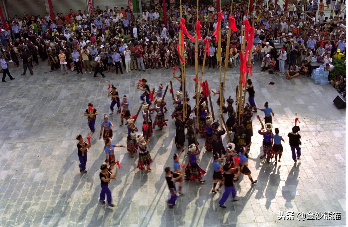 Literature, art, music and dance of the Miao people - iNEWS