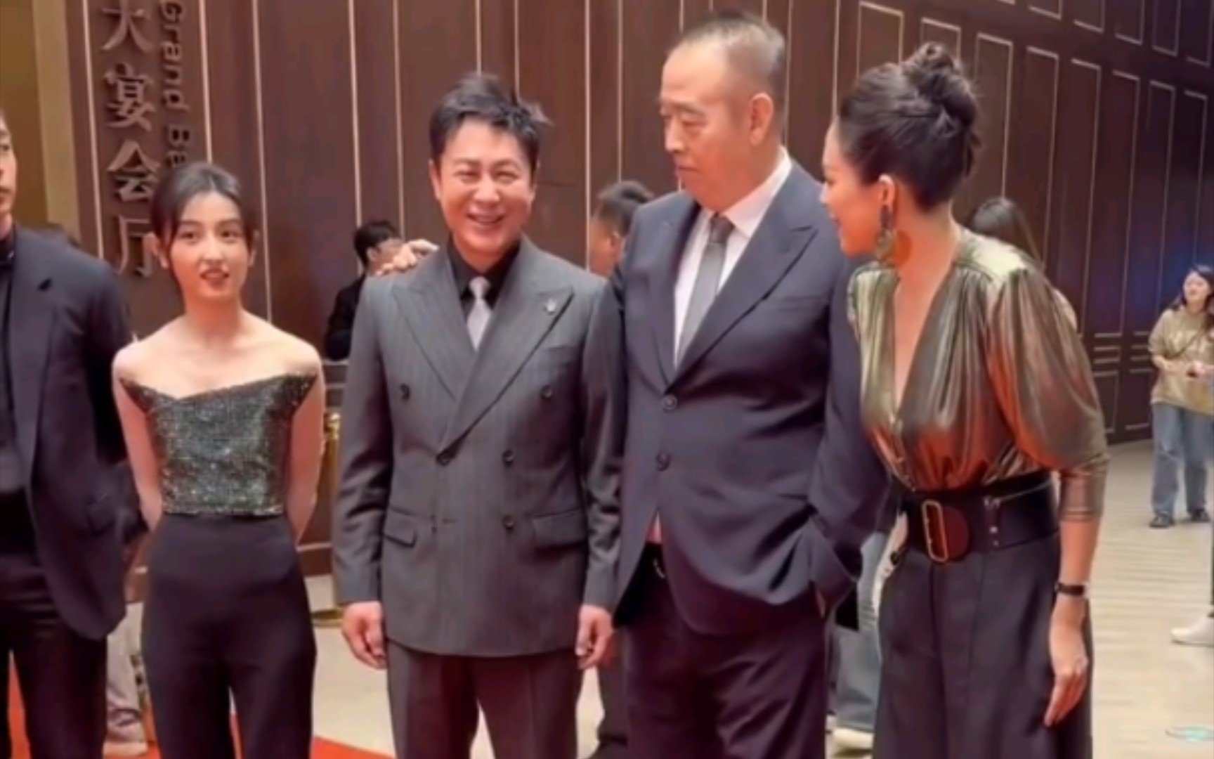 Zhang Songwen fans call Zhang Yimou and Chen Kaige snobby? Zhang Yimou ...