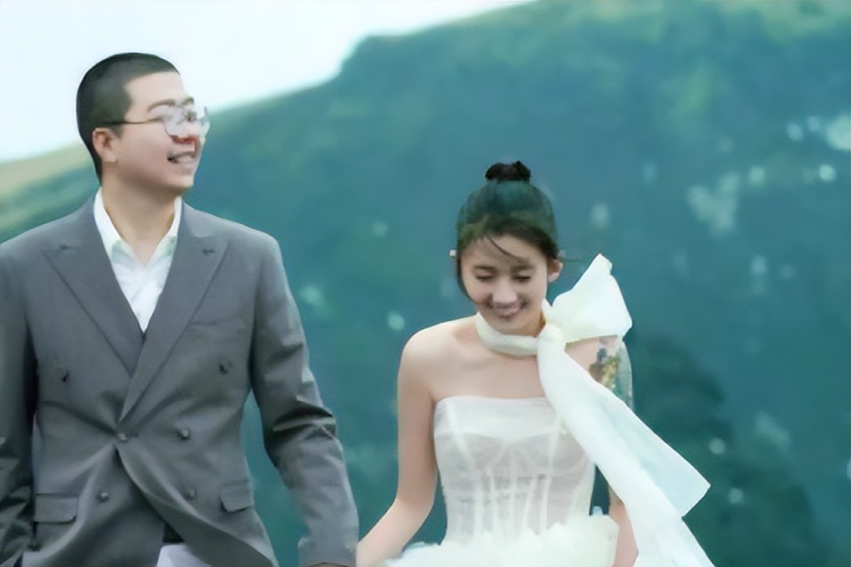 From Li Dan's marriage, it can be seen that love is happy, but marriage ...
