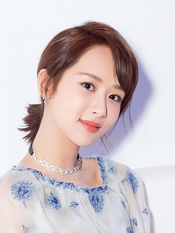 The newcomer "fighting father" snatched the heroine, Yang Zi was forced ...