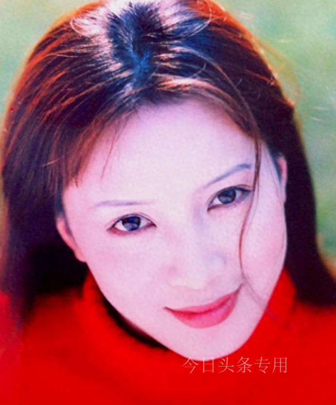 Hu Xiaoting: Your mother is paralyzed, your father is an amputation ...