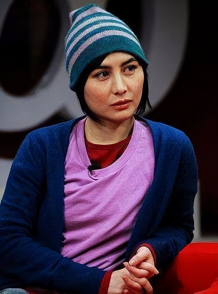 Gambling king daughter He Chaoyi revealed that a serious incident ...