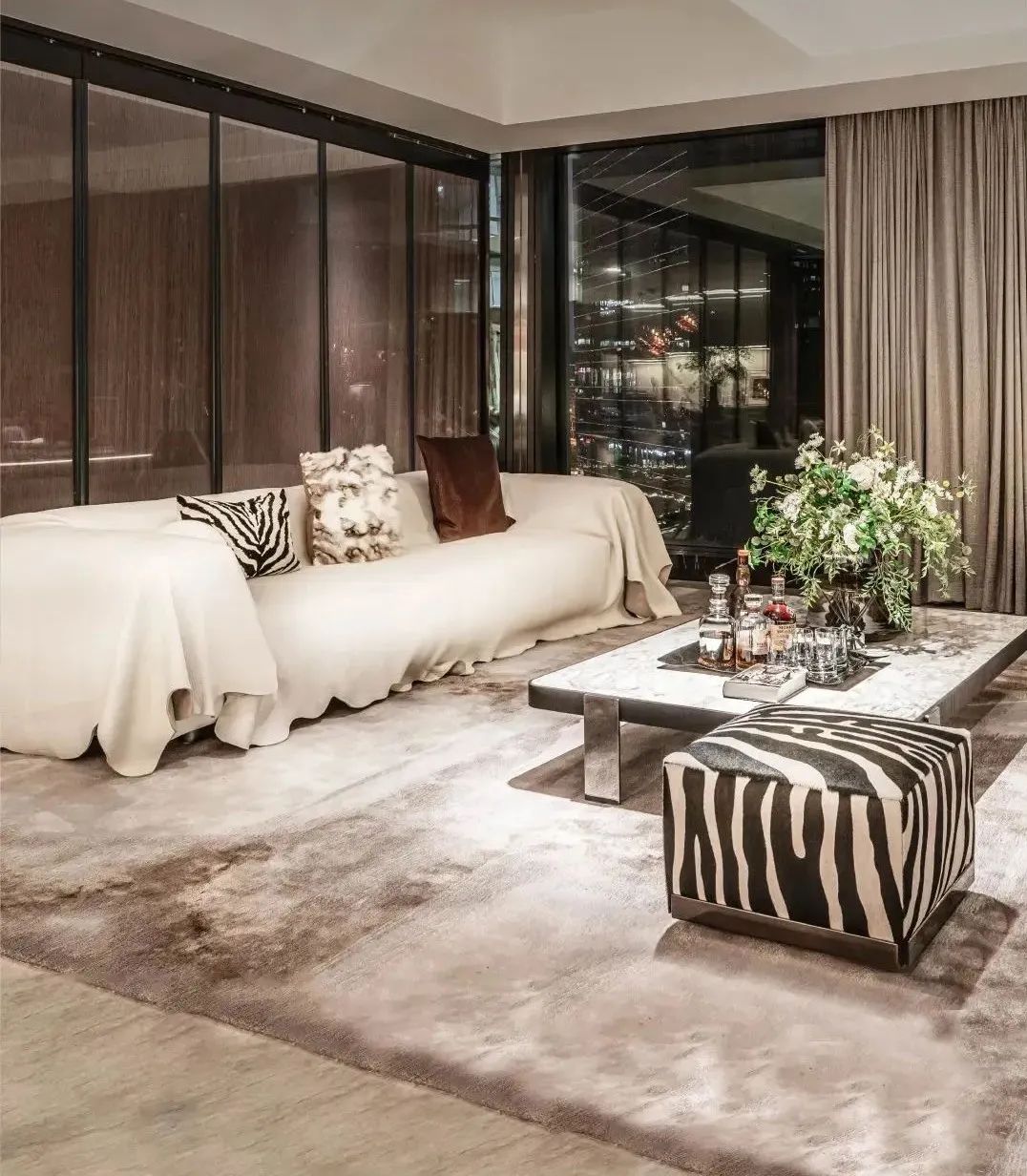 212㎡ luxury house model room, borrowing the shape of art to create a ...