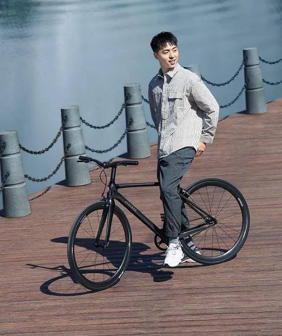 Relax!Spend an urban light riding tour with Jilu and start a slow life ...