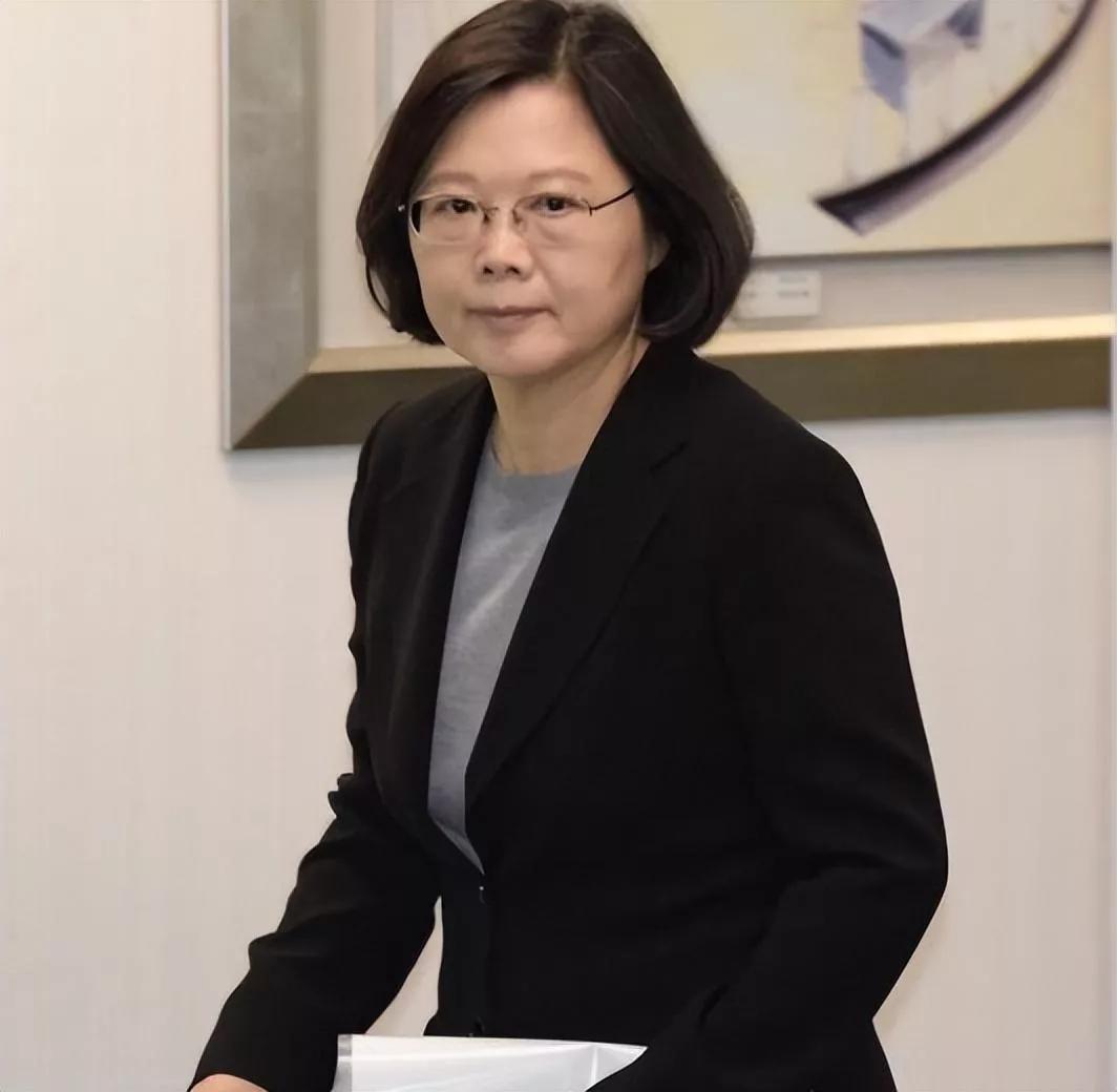 Dangerous signals are reappearing in the Taiwan Strait, and the ...