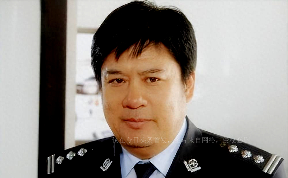 Actor Zhang Chao: Remarried to a sweet wife 20 years younger and became ...