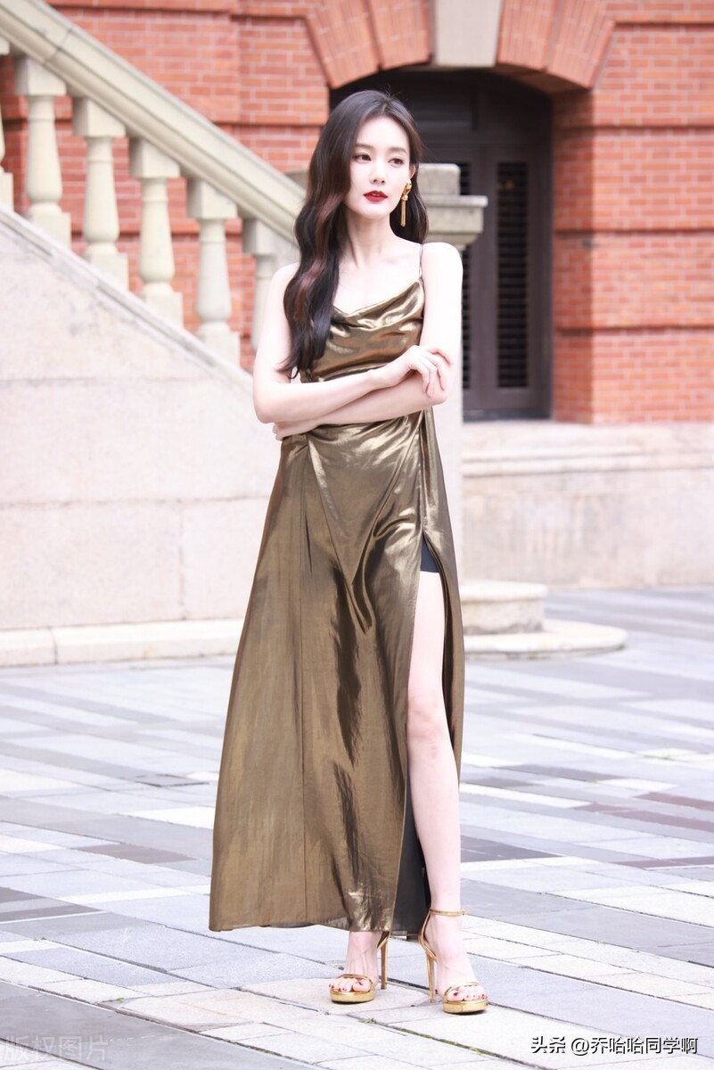 Although the role of Meng Yu played by Li Yitong is controversial, why ...