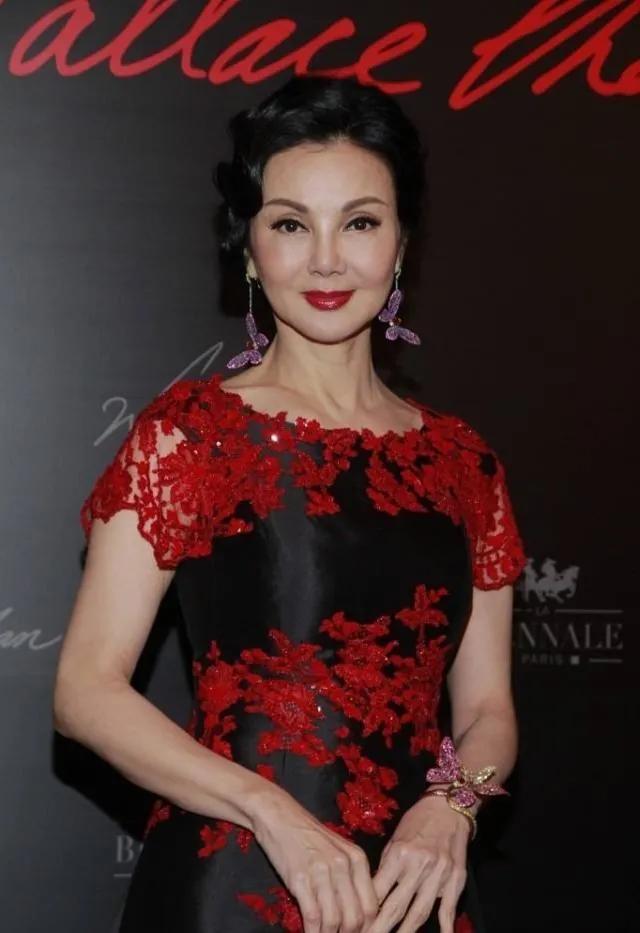 Xie Lingling: At the age of 24, she married a billionaire in Hong Kong ...