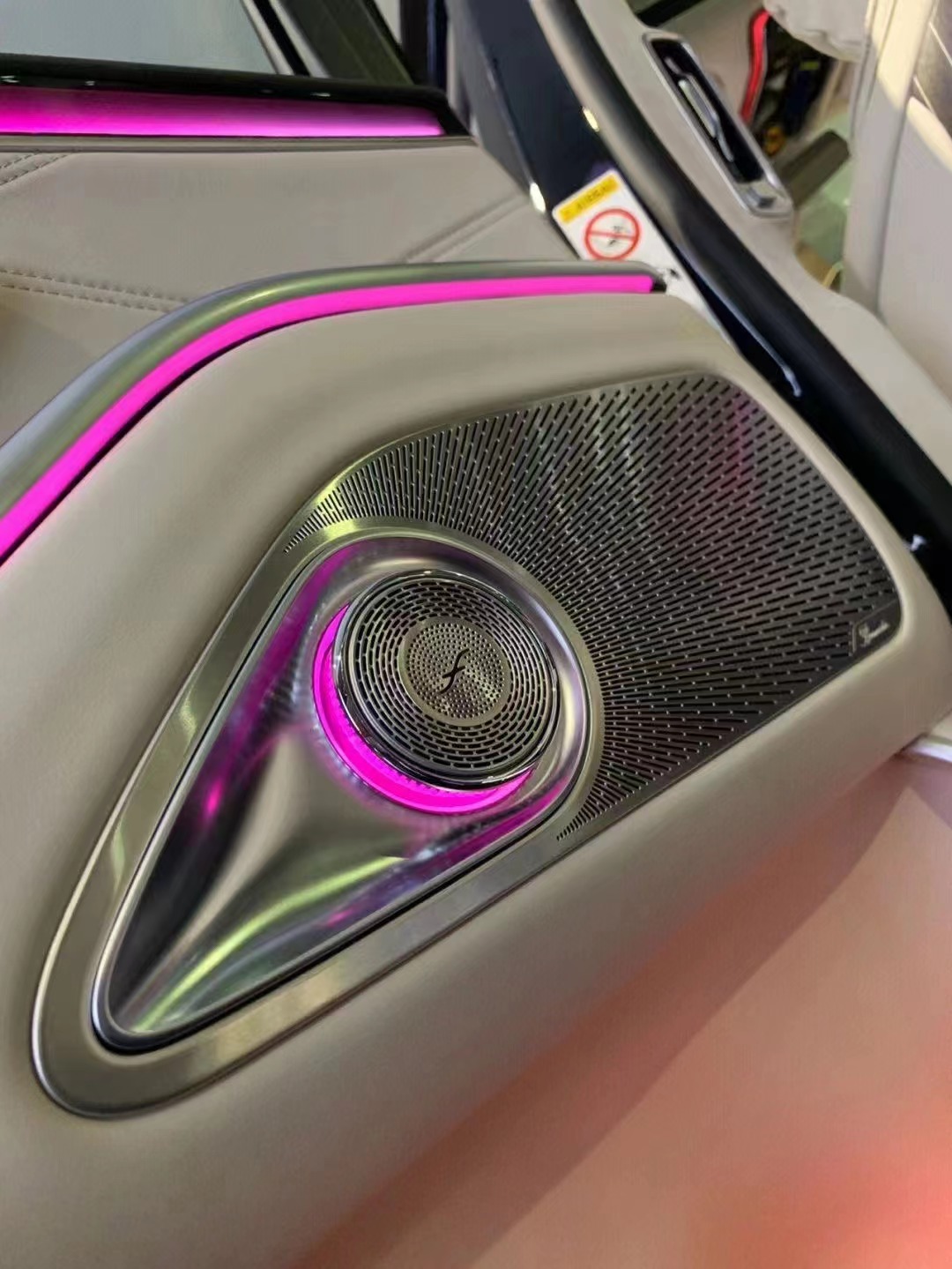 Read and understand the 22 Maybach S480 upgrade the big Berlin audio ...