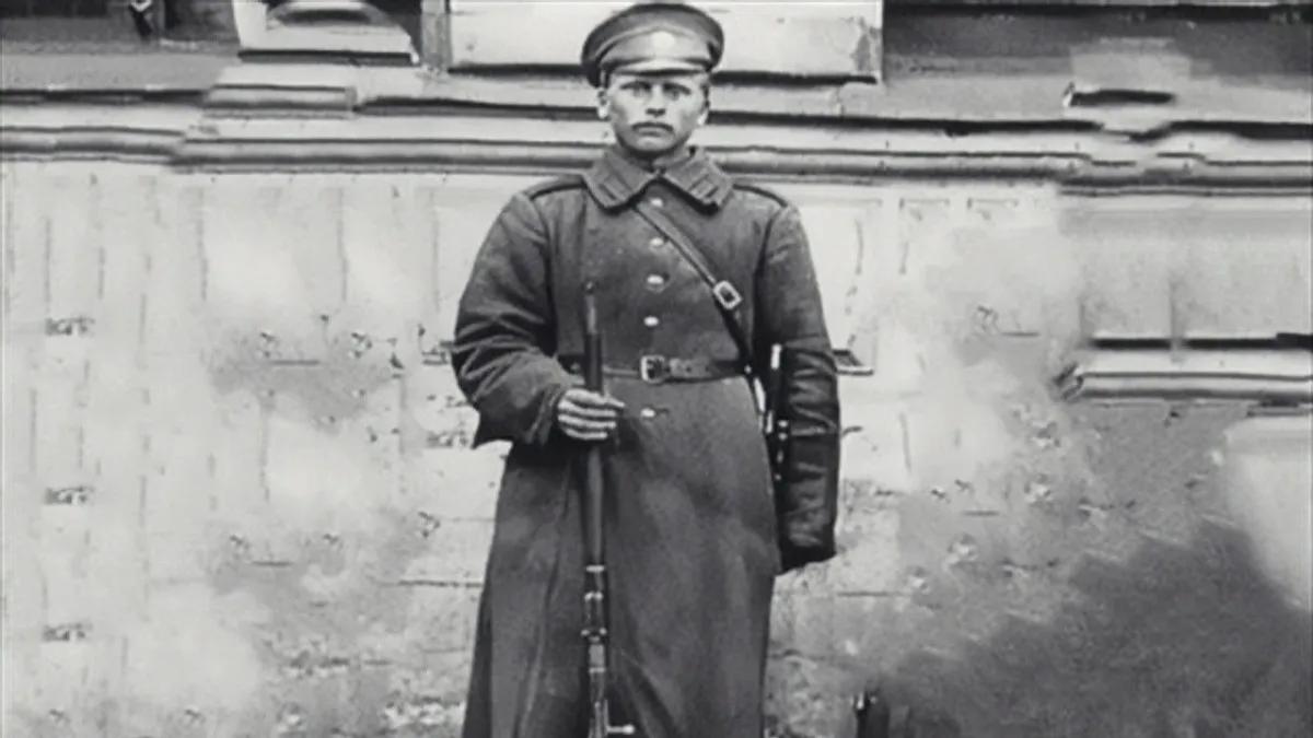 After being forgotten, the Russian sentry was buried in the ground for ...