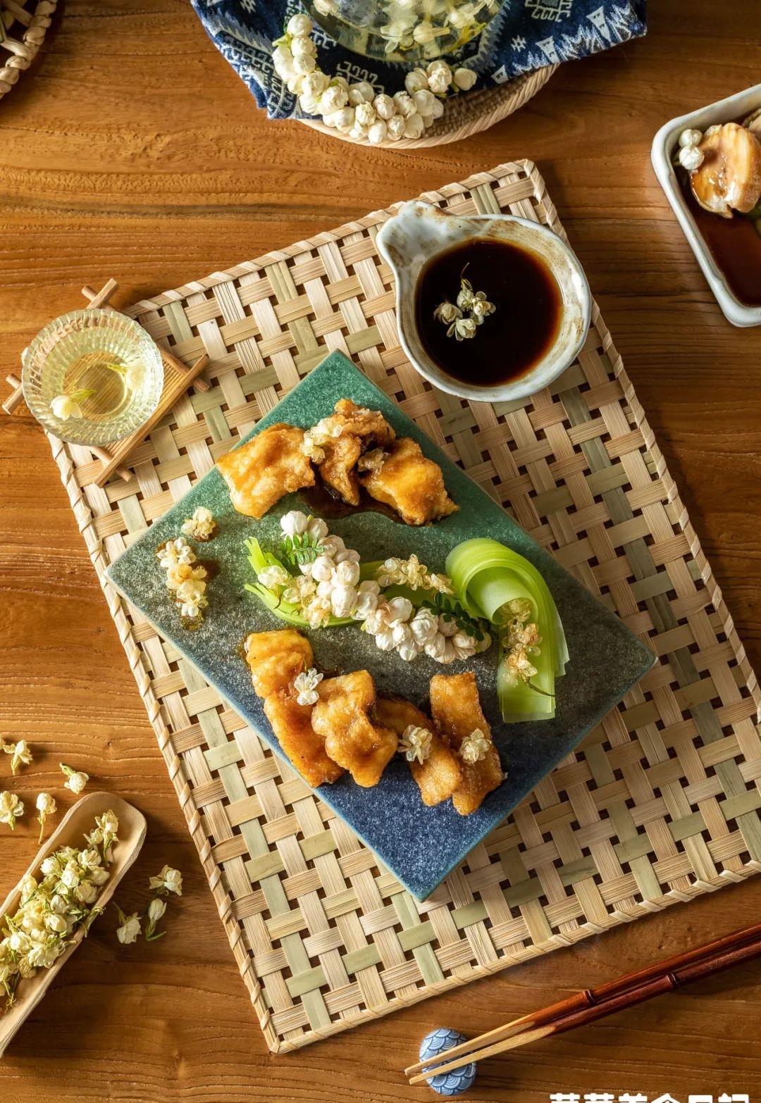 This cold dish is a godsend! One mouthful of ecstasy, no wonder ...