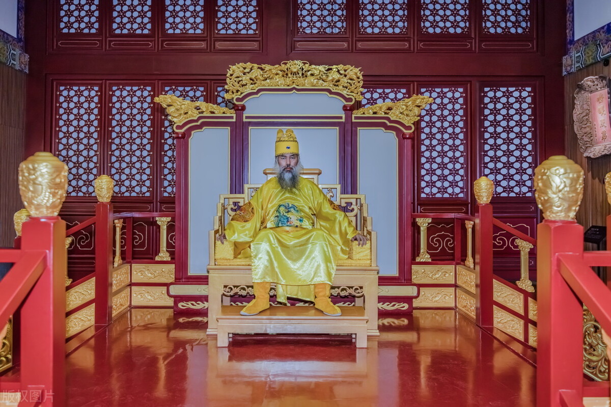 He is the only emperor in history who "dare" to live for himself. He ...