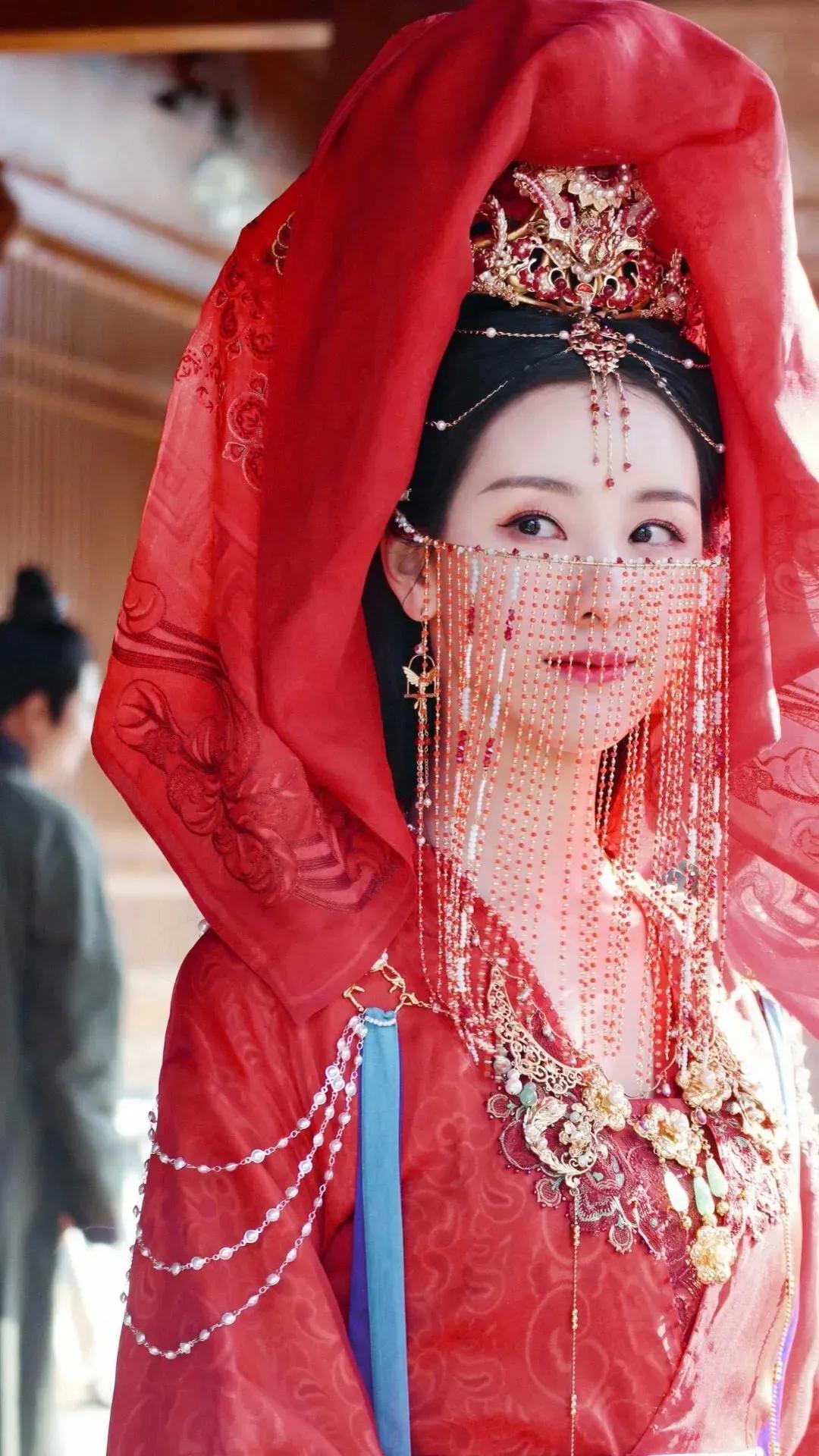 Chen Duling's ancient costume photo - iNEWS