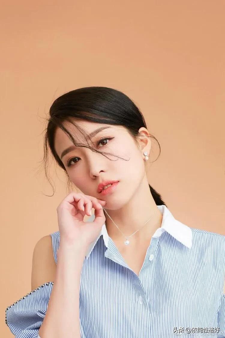 TVB actress Yao Ziling's private house photo shoot!Good-looking and ...