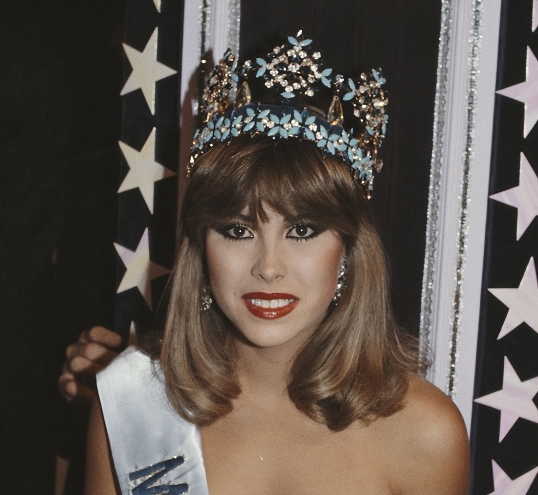 Female Venezuelan Pilin León Crespo - iNEWS