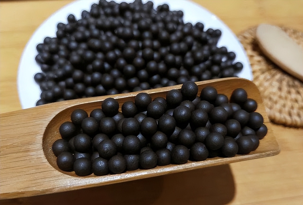 A 48-year-old Shanghai man insisted on taking "Liuwei Dihuang Pills ...