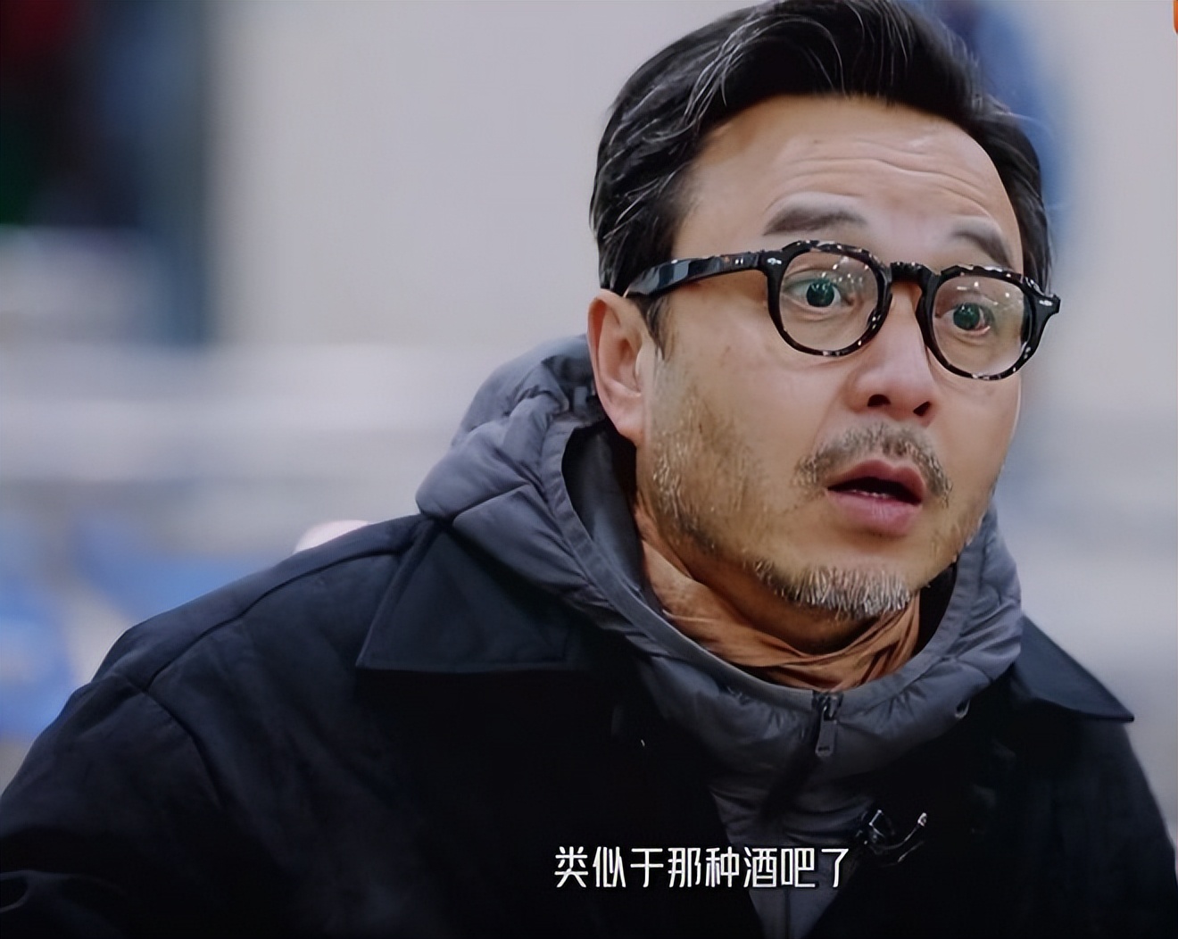 The recent photo of 48-year-old Wang Han is too old, with gray beard ...