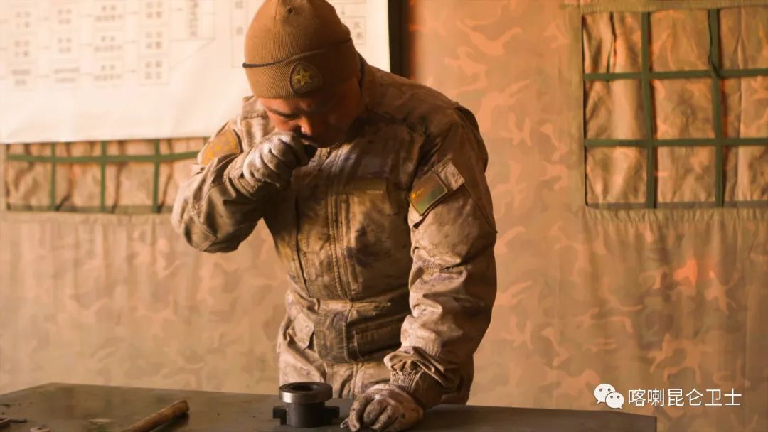 The third-rank sergeant major, "artillery doctor"! - iMedia