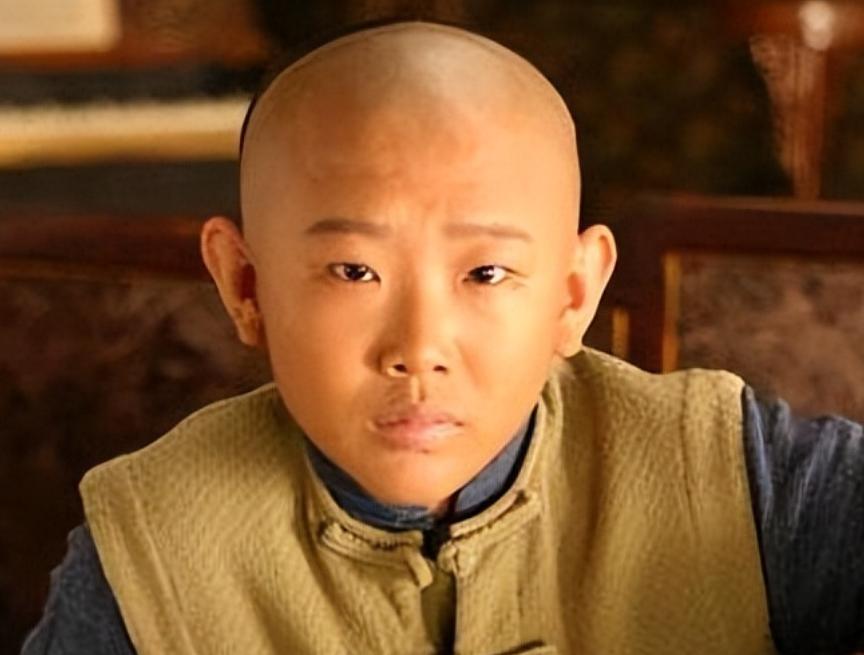 Hou Xiang: He stopped developing at the age of 9, and he can only act ...