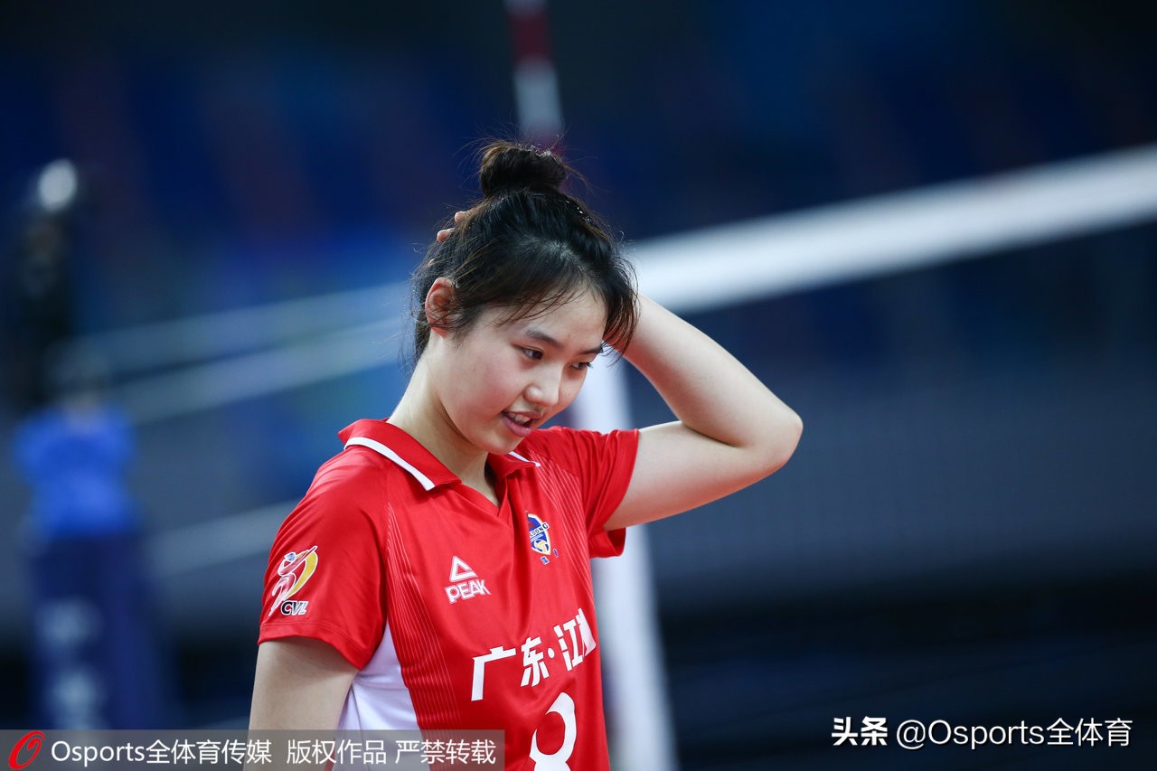 The youngest member of the Chinese women's volleyball team - Wang Yifan ...