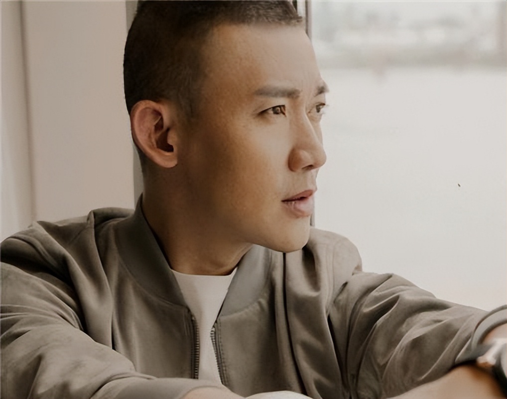 Nie Yuan, who used to cut bones for drama, fell out with Huang Xiaoming ...