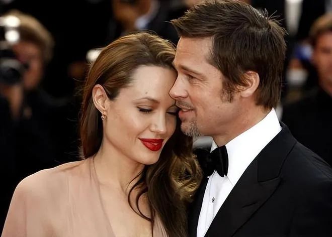 Divorce melon reversal!Angelina Jolie and Pitt, fighting for children ...