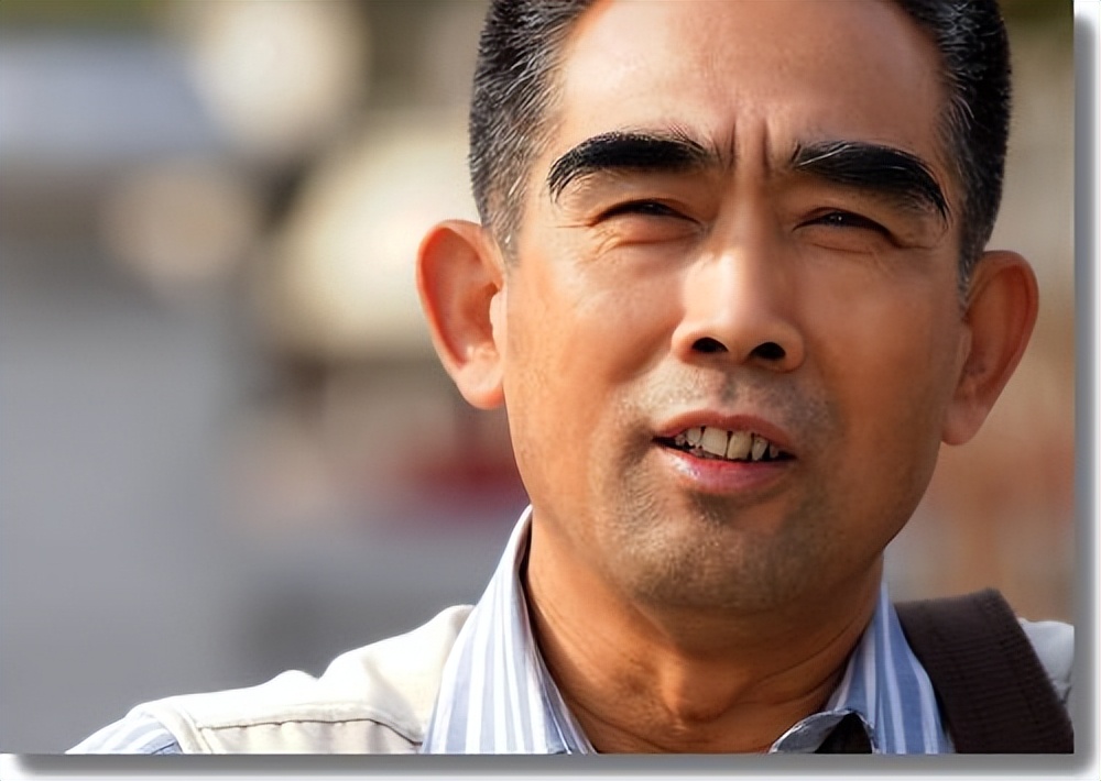 What does it mean when men's eyebrows grow longer after 50?The doctor ...